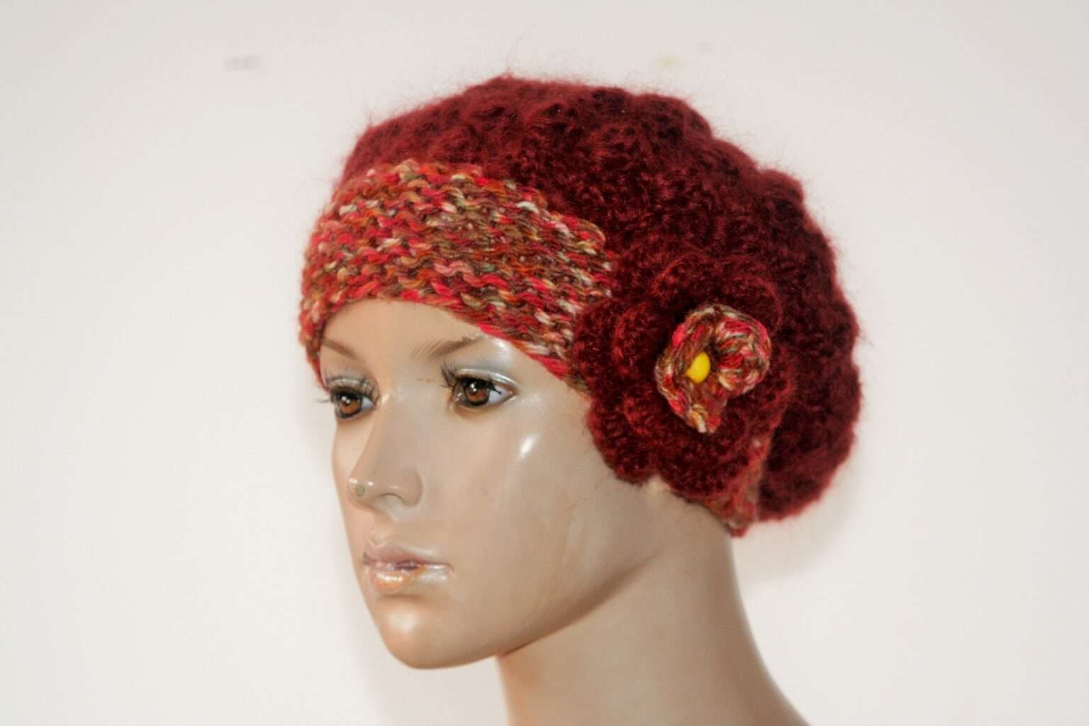 Bereta tricotata si crosetata manual: tutorial pas cu pas