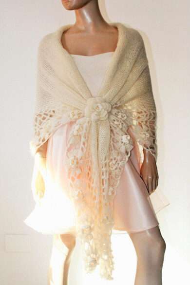 Sal crosetat si tricotat triunghiular din mohair si lana, tutorial cu ...