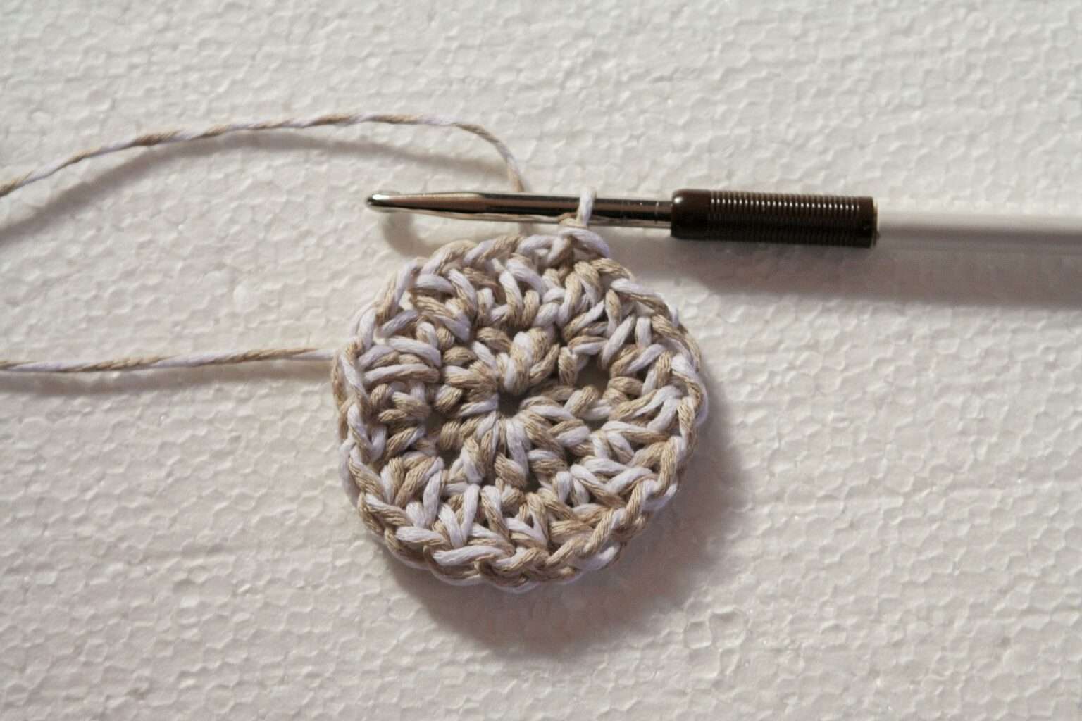 Palarie crosetata; tutorial cu poze si explicatii pas cu pas