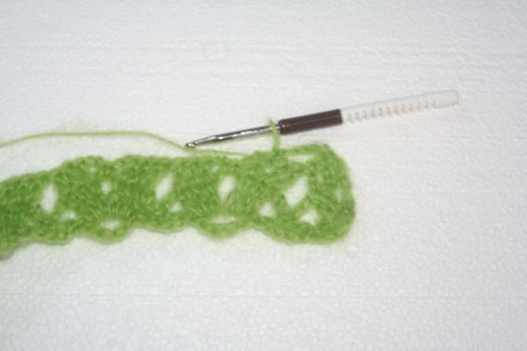 Eșarfă croșetată manual; tutorial cu poze si explicatii pas cu pas