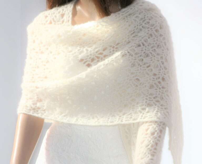 Fular crosetat manual din mohair; tutorial cu poze si explicatii